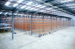 APEX Linvar, where the fashion is to get things done | Warehouse ...