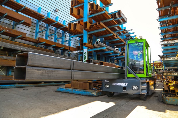 Introducing the Combi-FSE – the new electric sideloader from Combilift ...